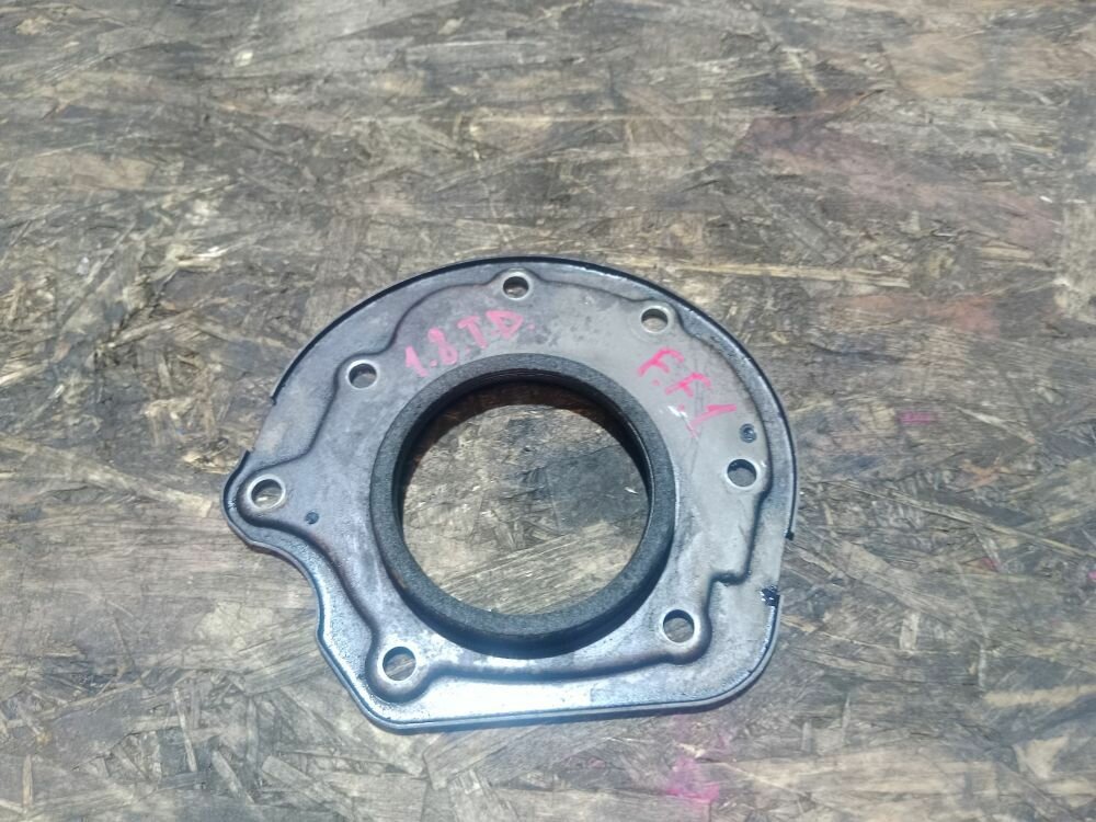 Крышка коленвала задняя Ford Focus I (1998 2004) Б/У с пробегом