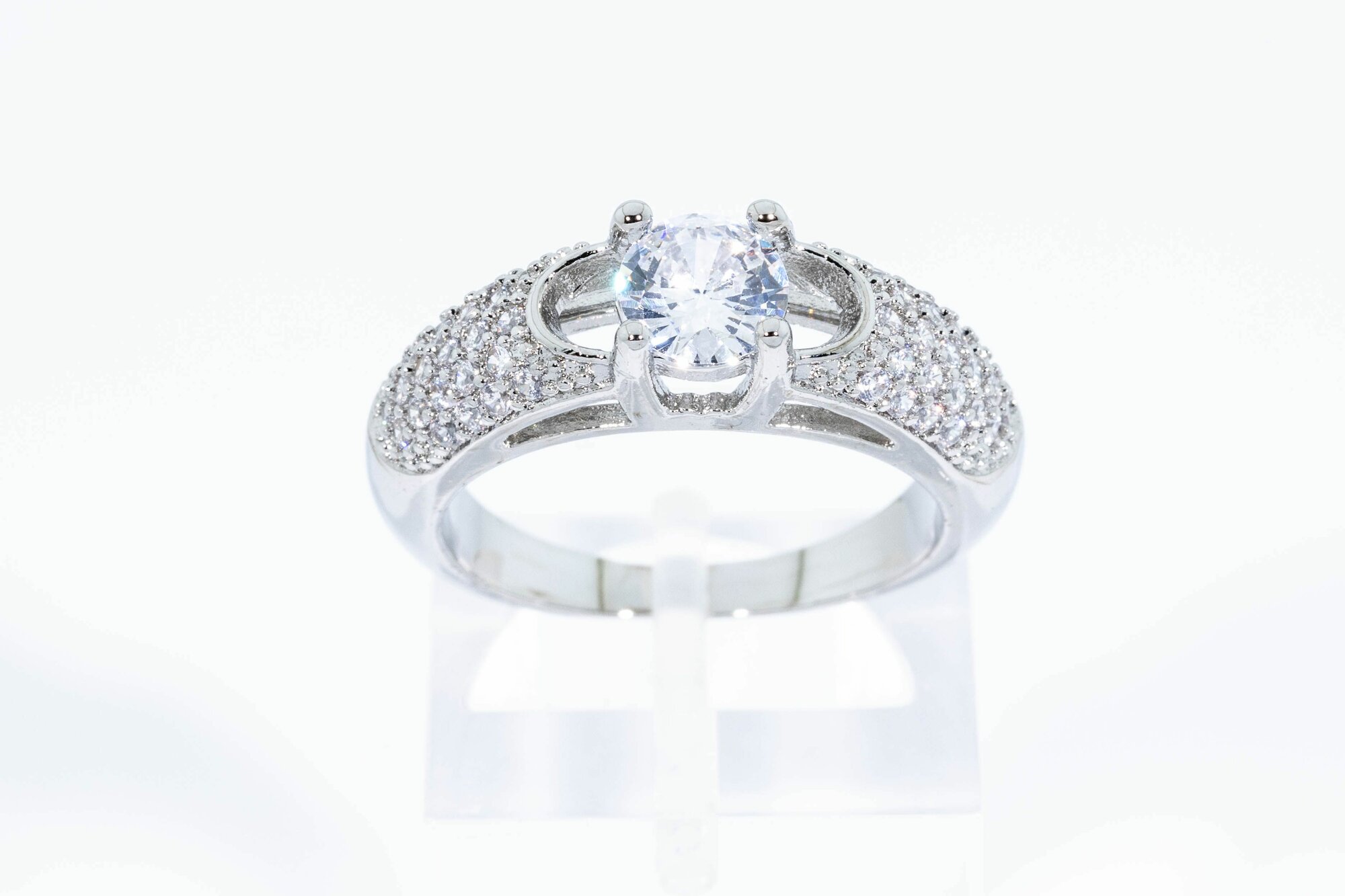 Кольцо, фианит, искусственный камень