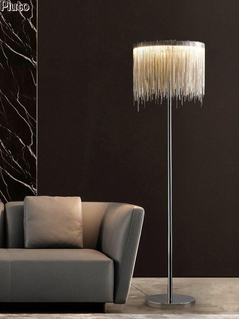 Торшер с кисточками