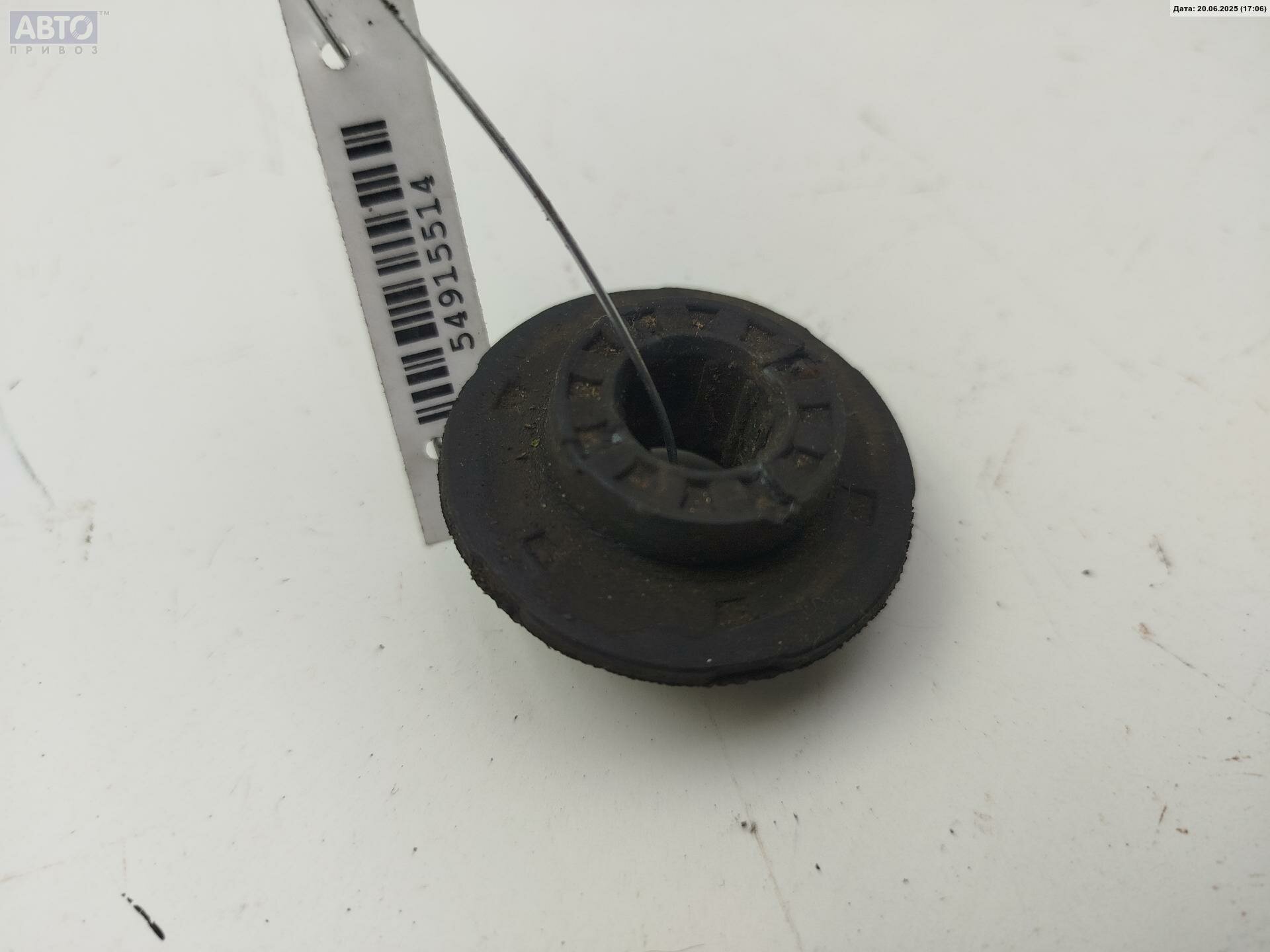 Кронштейн радиатора Opel Corsa C (2000-2006)