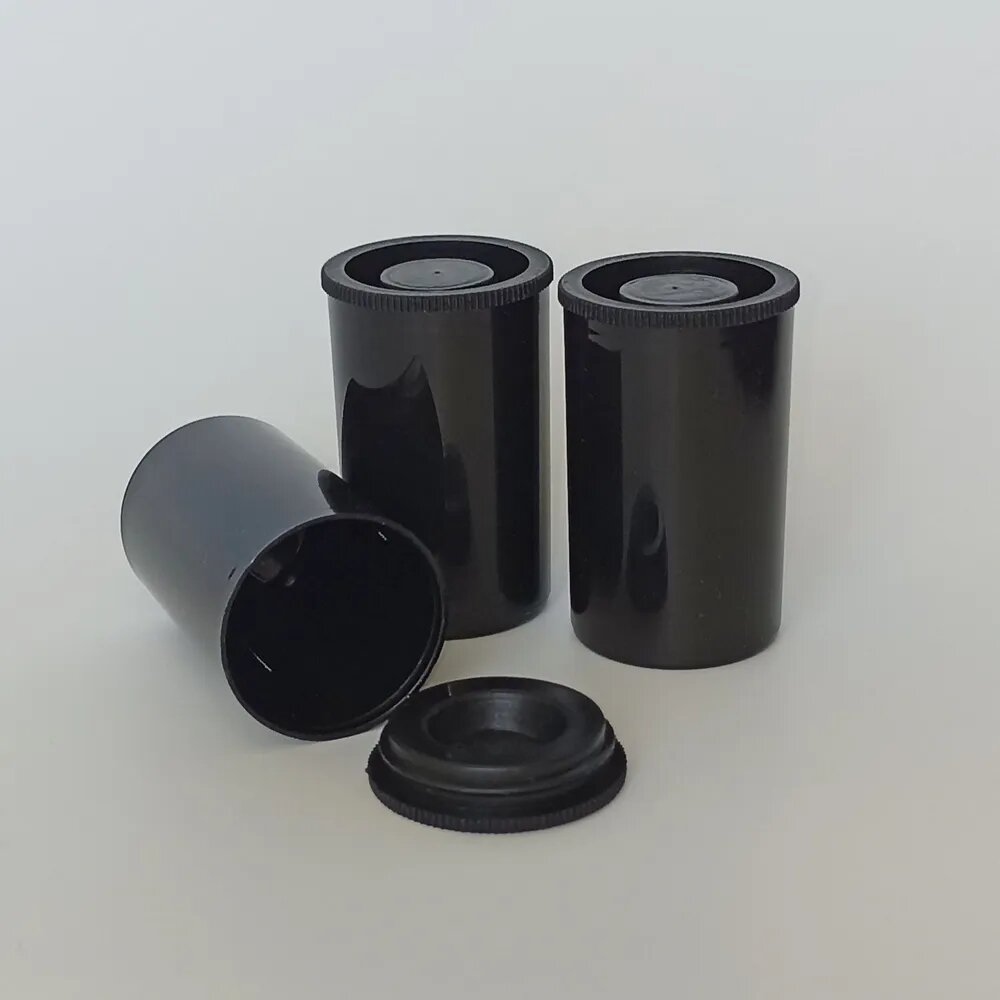 Контейнер для фотопленки 35 мм (3 штуки)