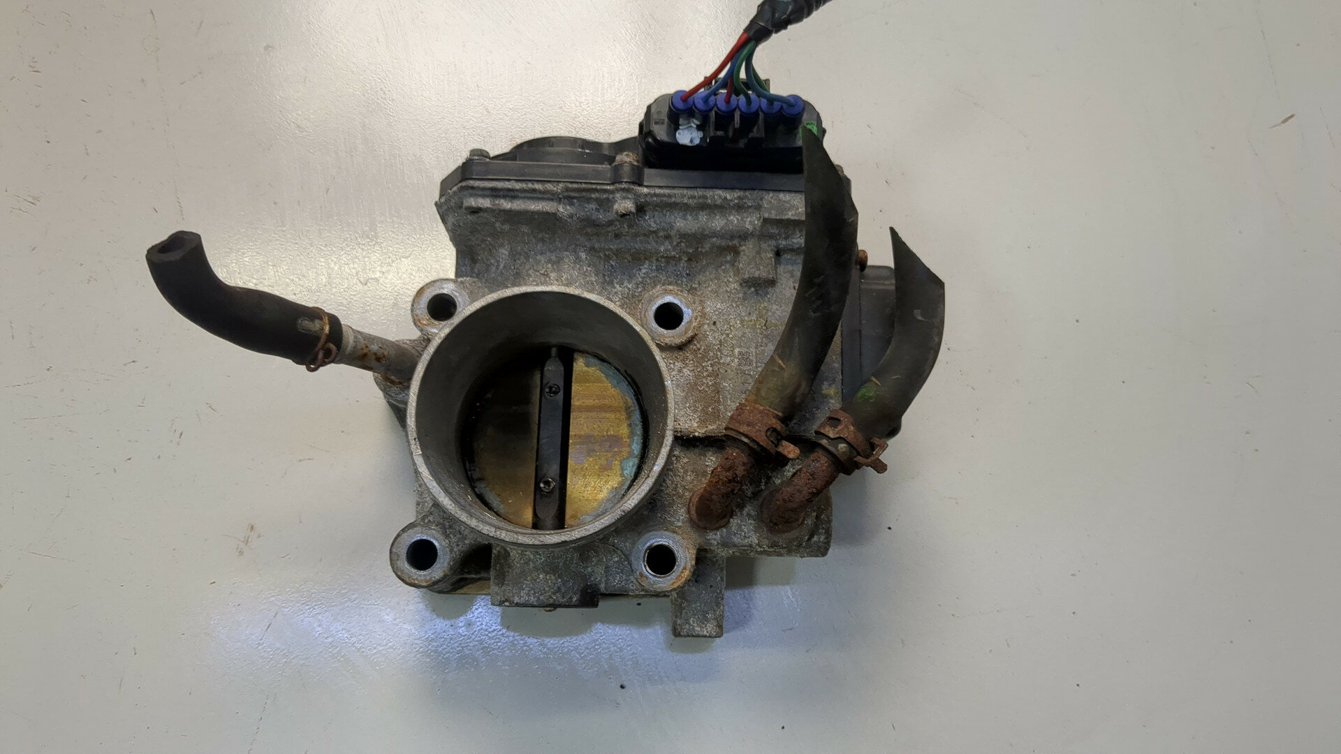 Заслонка дроссельная Honda Accord 7 Б/У