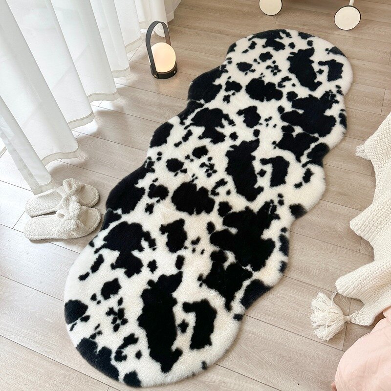⭐Коврик у изголовья с искусственным кроличьим мехом и принтом коровы, ковер для гостиной и спальни, коврик для эркера, утолщенный коврик у изголовья, коврик для гардеробной⭐