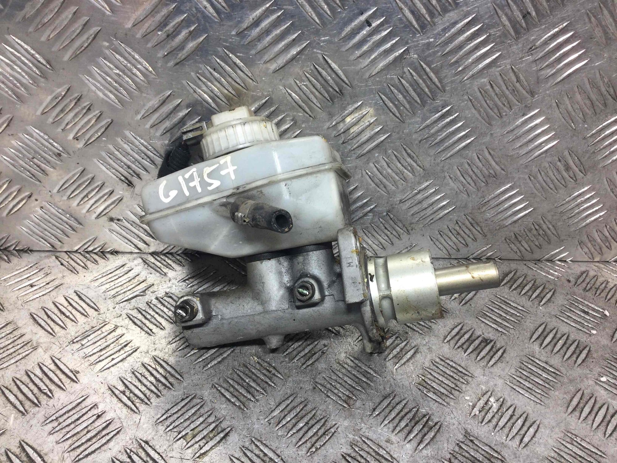 Б/У Цилиндр тормозной главный Opel Vectra B [рестайлинг] (1999-2002) 1999 г.