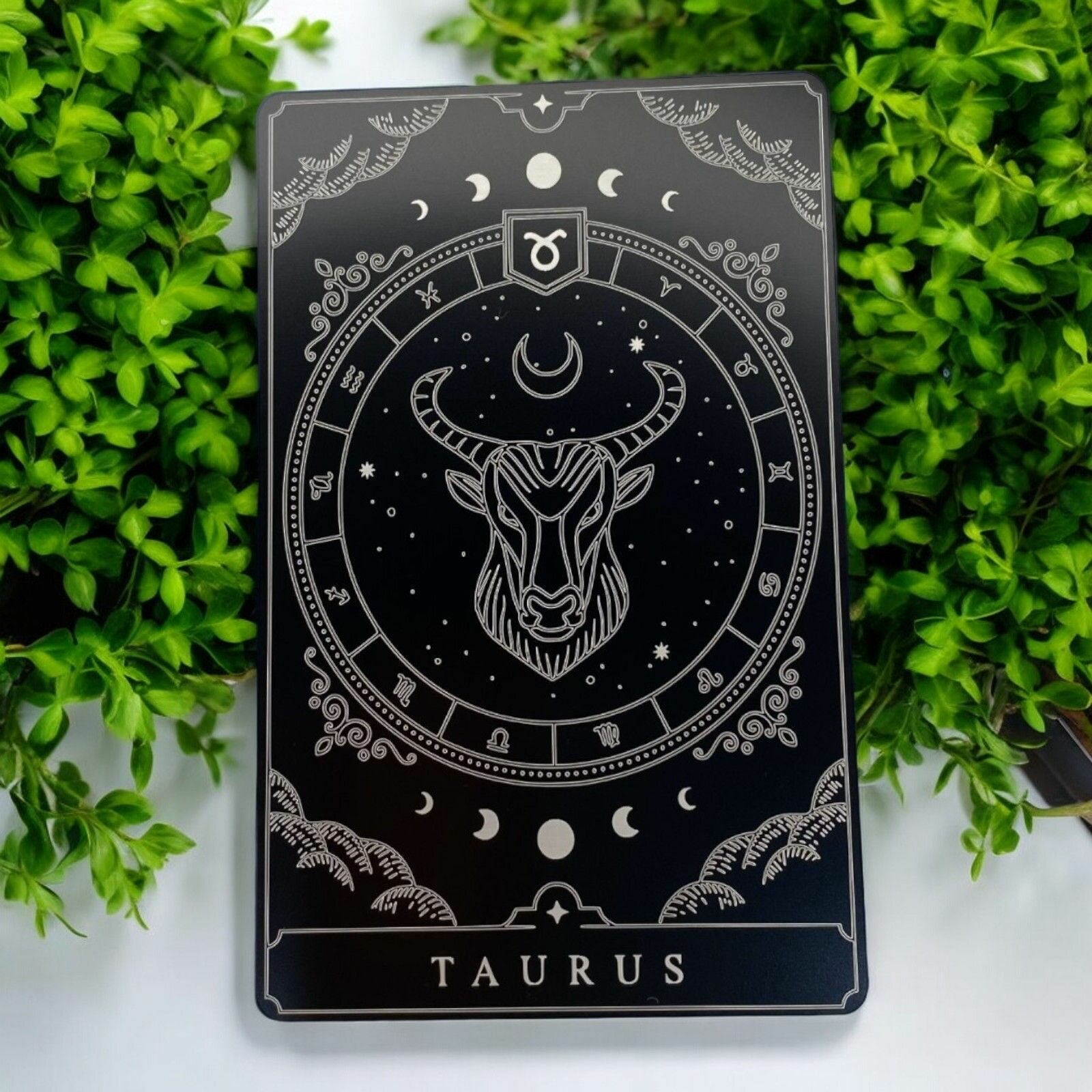 Металлическая карта талисман Телец
