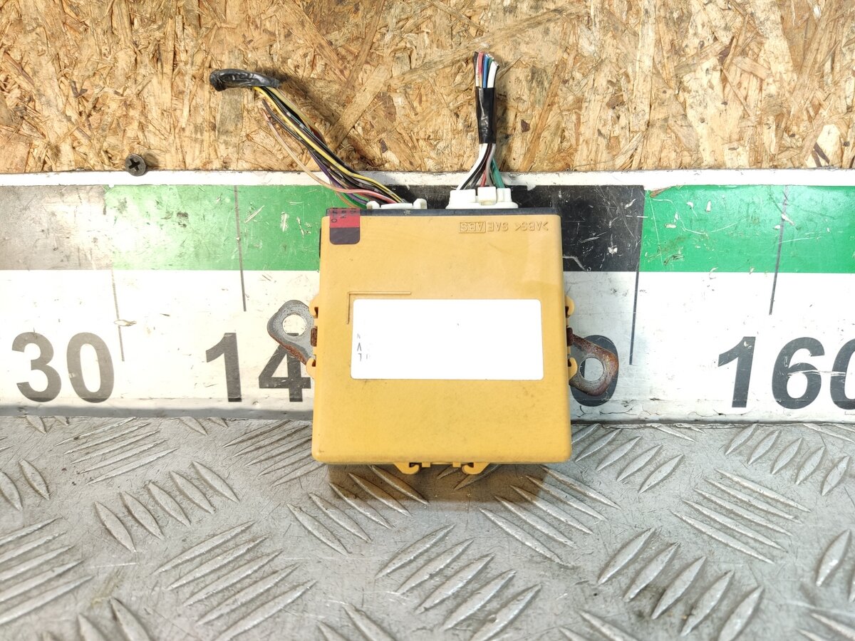 Блок электронный LEXUS RX 2003-2009 8943048010