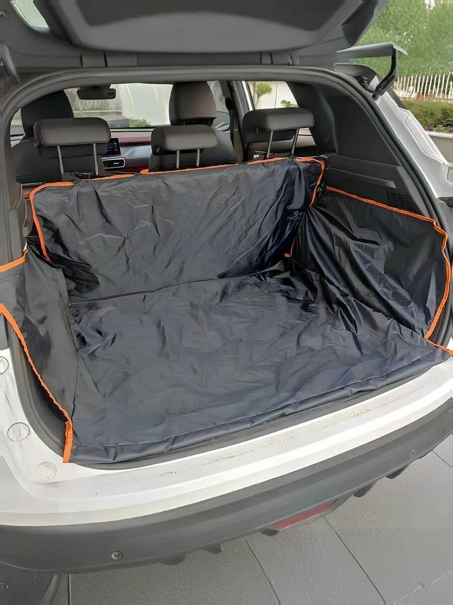 Чехол-накидка для перевозки собак в багажнике