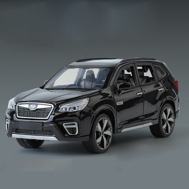 Машинка металлическая Subaru Forester (1/30)инерционная с открывающимися дверьми, капотом и багажникомсо световыми и звуковыми эффектами