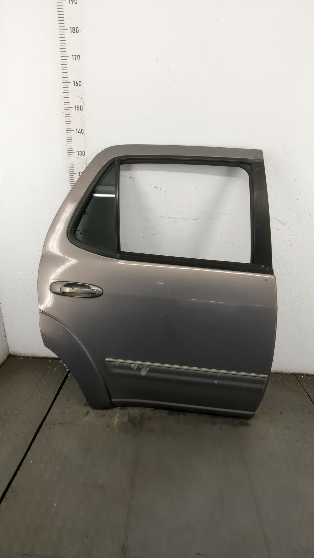 Дверь боковая (легковая) правая задняя Toyota Sequoia Б/У