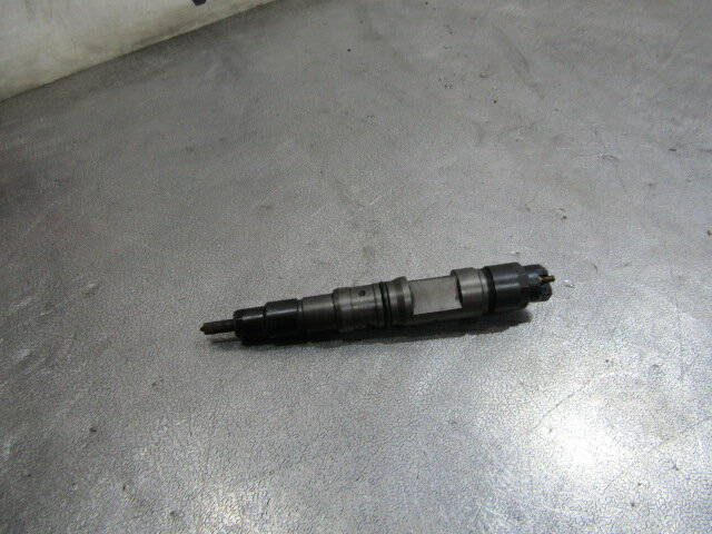 Форсунка топливная двигателя D2066 MAN TGX, TGS, TGA