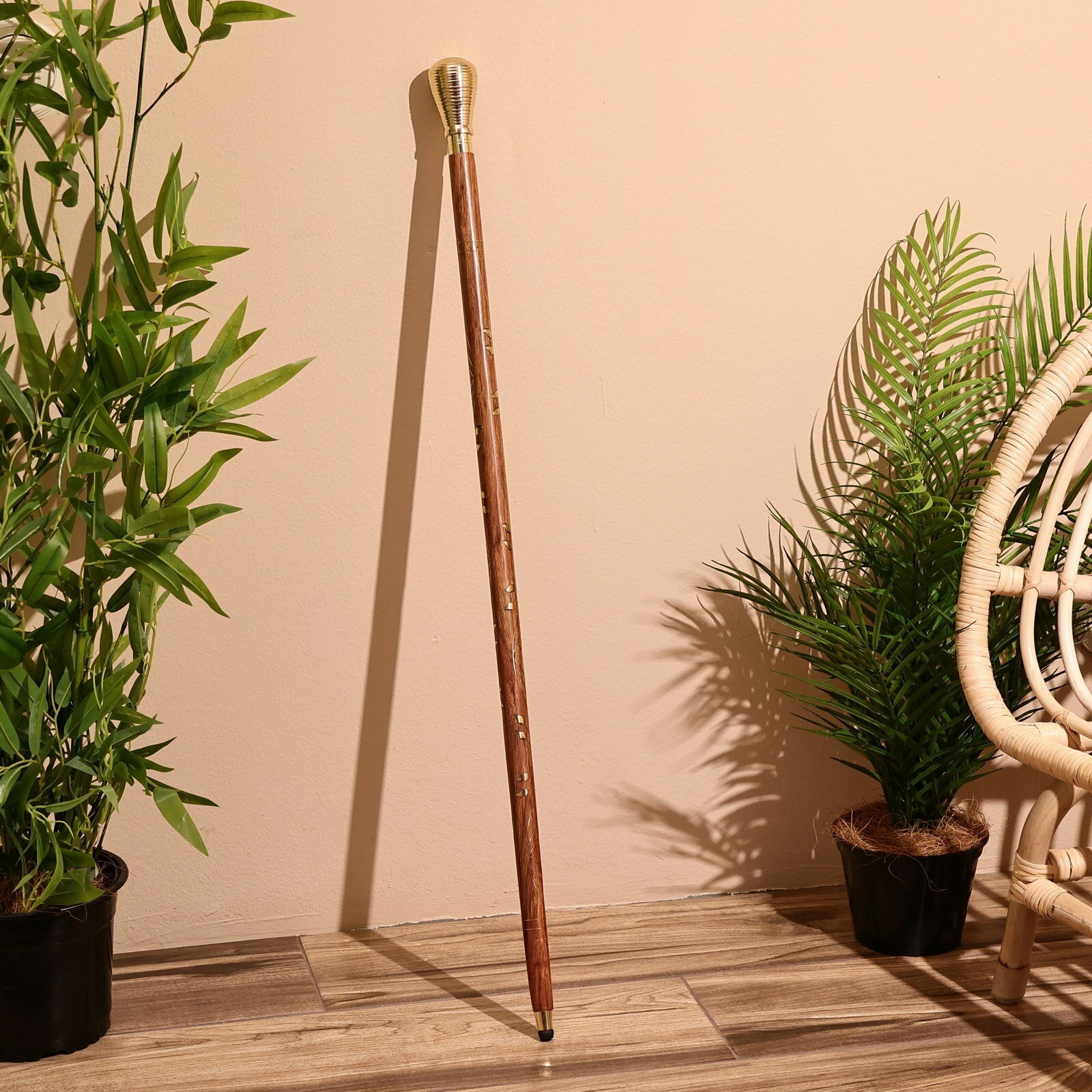 Трость, 94 см, дерево шишам, цвет: золотистый, цвет ручки: золотистый