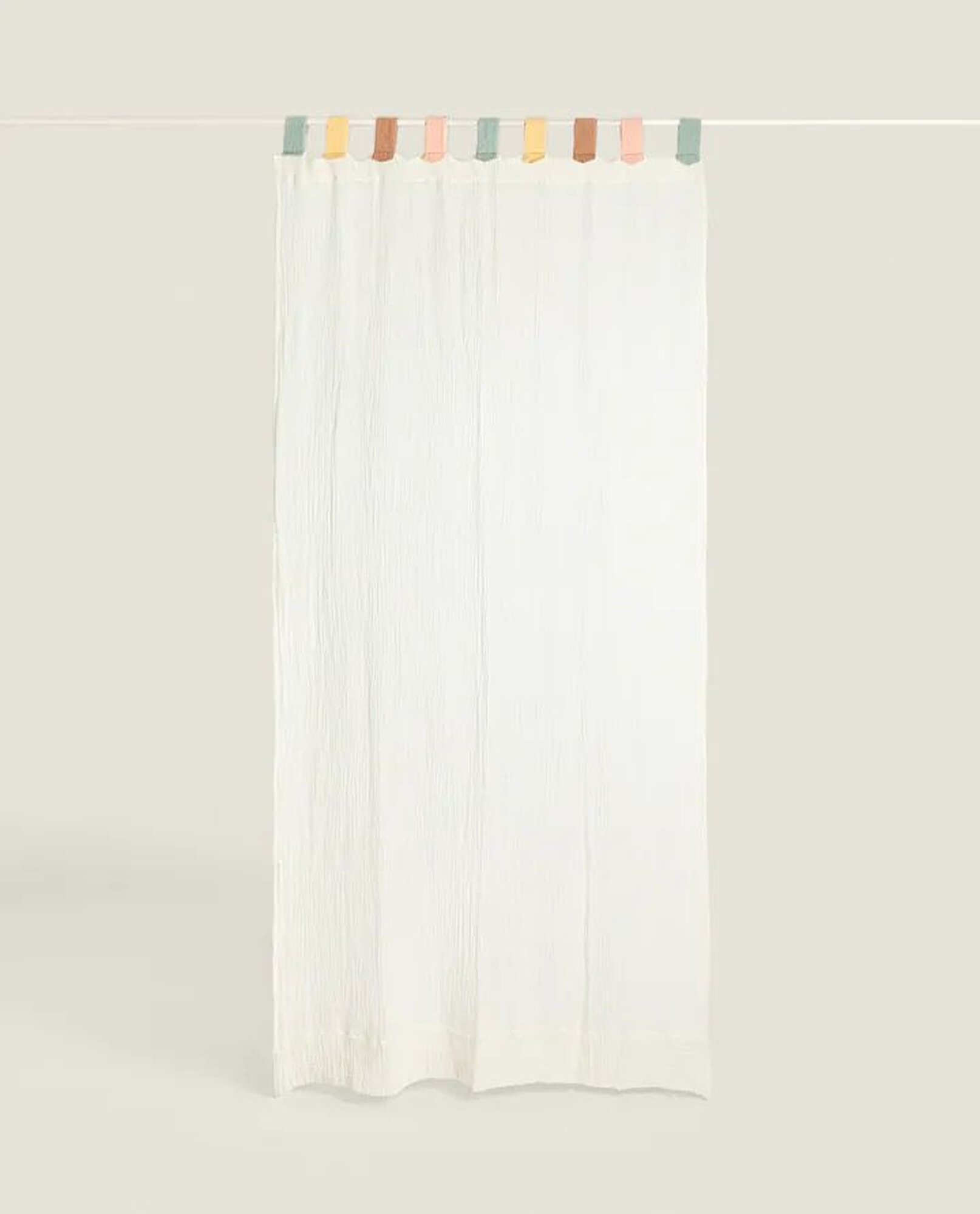 Занавеска Из Хлопчатобумажного Муслина С Разноцветными Петлями 140 x 270 cm ZARA HOME 9600/032