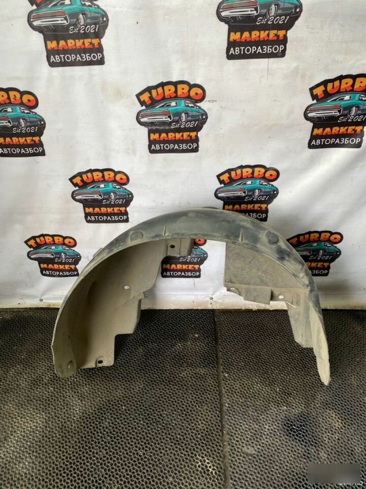 Подкрылок задний левый Audi A8 D2 3.7 1999