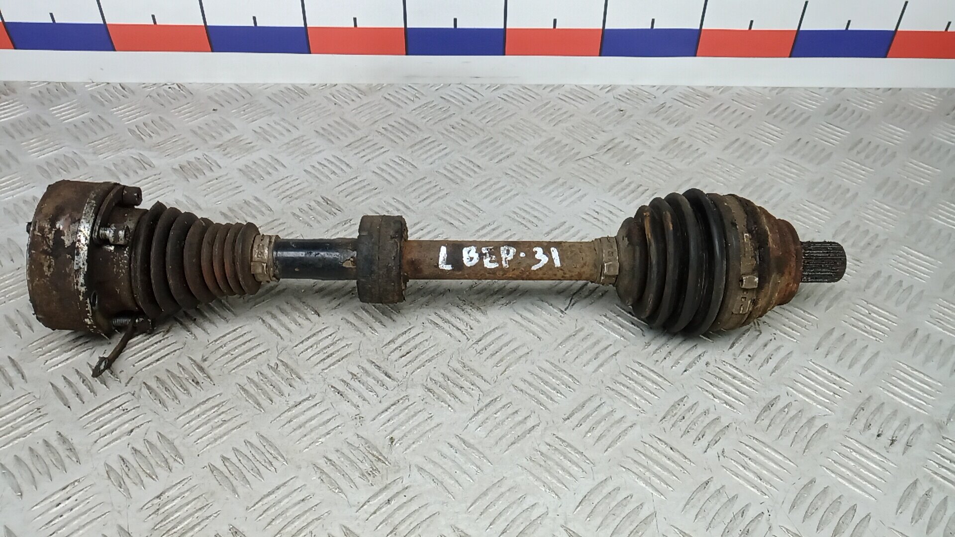 Привод передний левый VOLKSWAGEN GOLF 6, Номер 3C0407271AE, 3C0407451BX