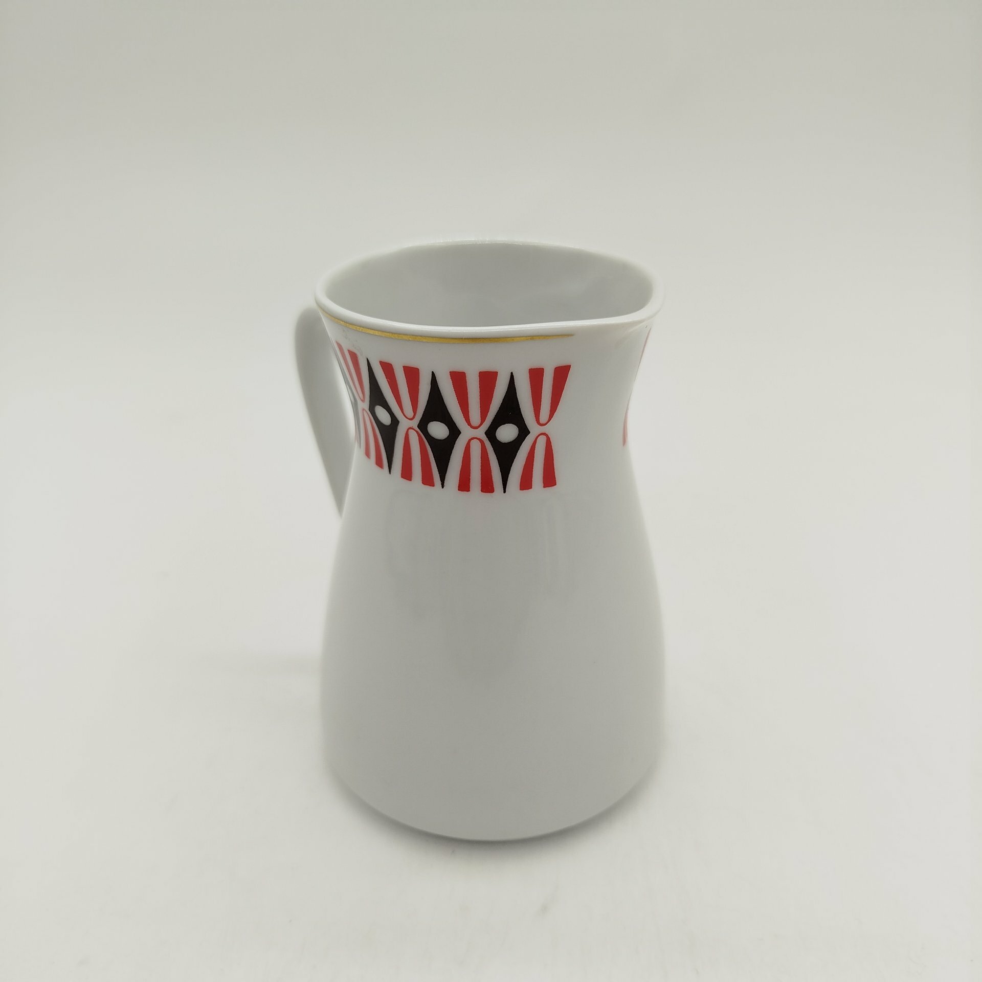 Молочник из кофейного сервиза "Эгоист", фарфор, золочение, деколь, Freiberg Porzellan