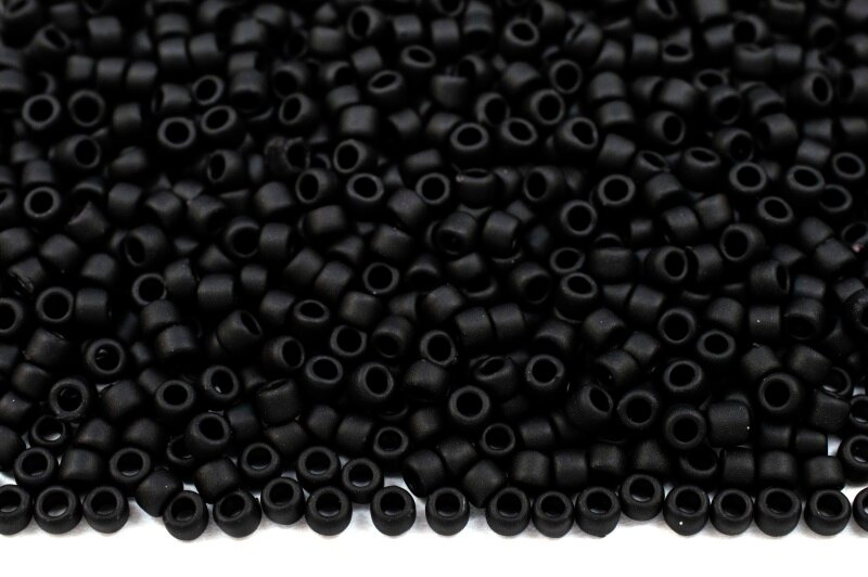 Бисер японский TOHO круглый 15/0 #0049F черный, матовый непрозрачный, 10 грамм