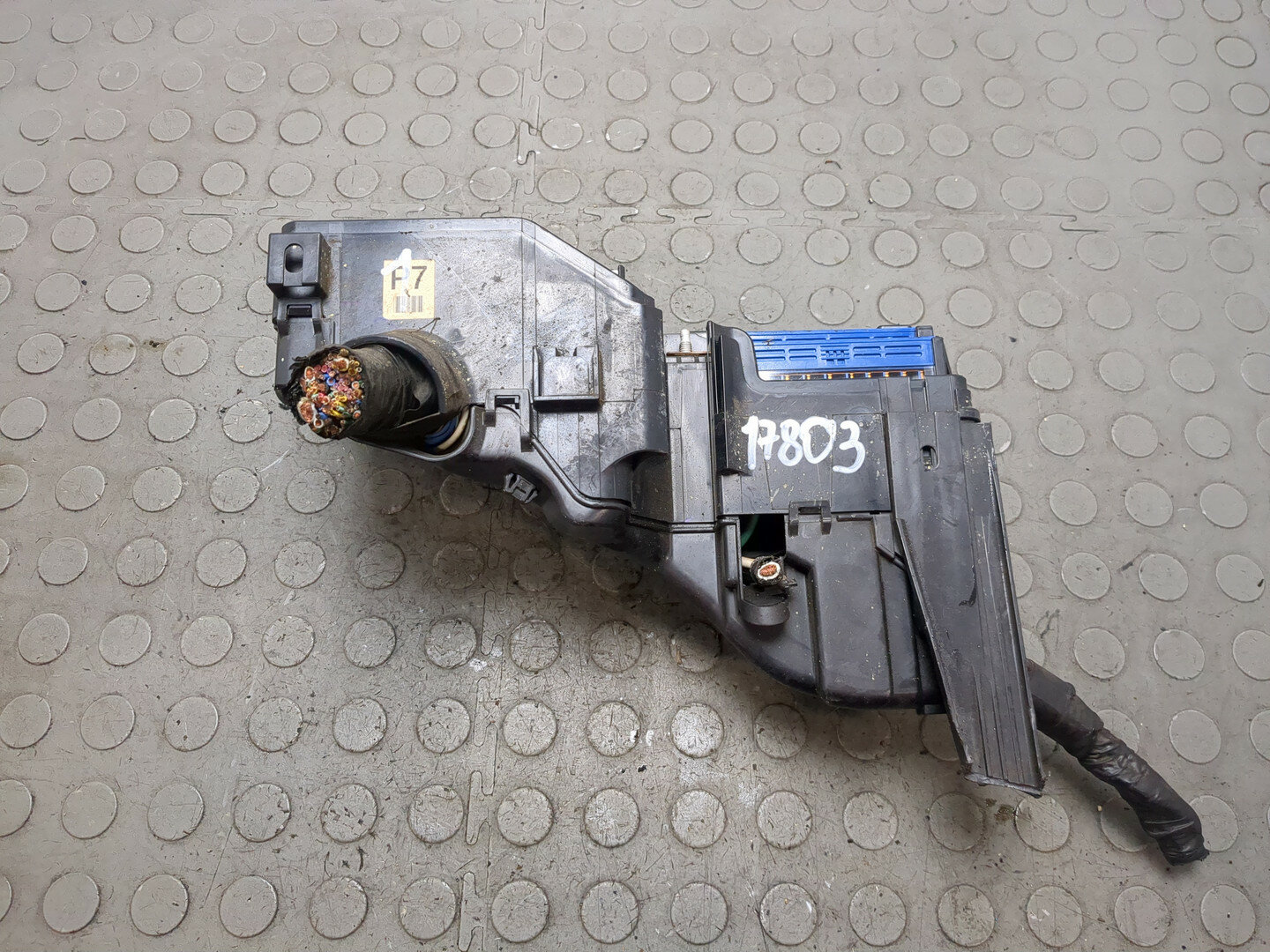 Блок предохранителей Toyota Camry V40 Б/У