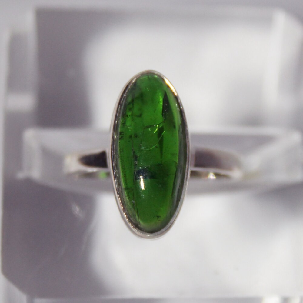 Кольцо, хромдиопсид