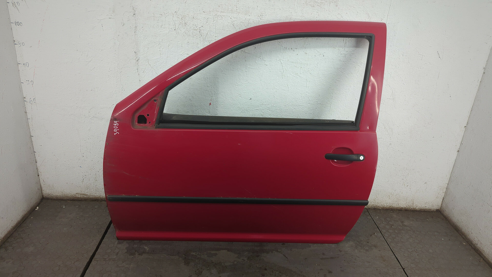 Дверь боковая (легковая) левая передняя Volkswagen Golf 4 Б/У
