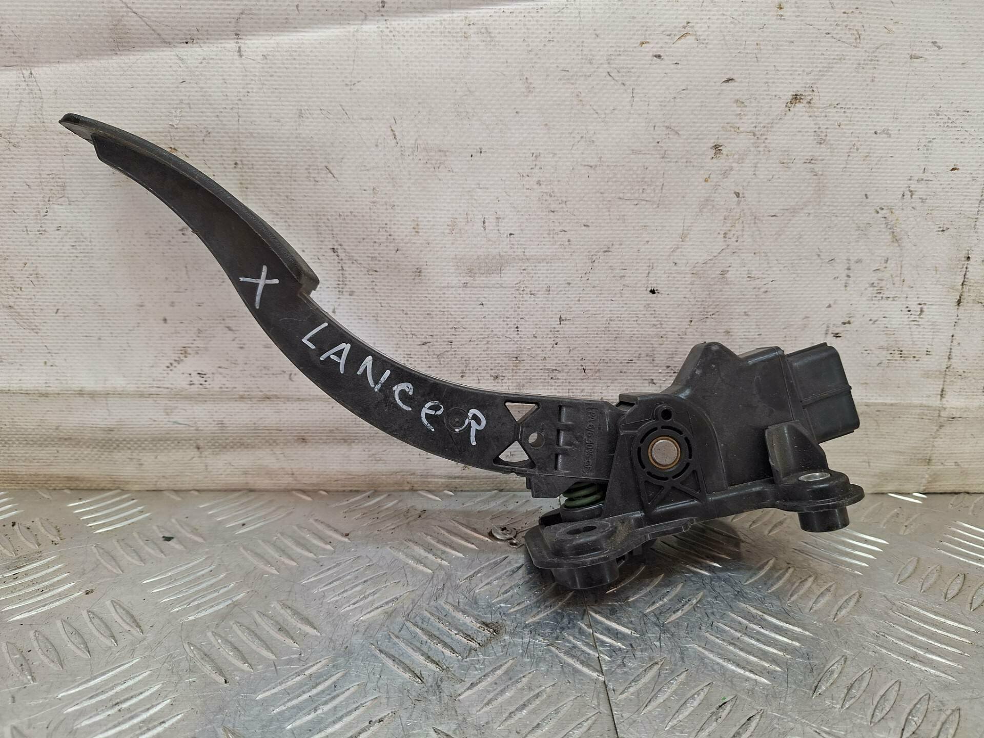 Педаль газа Mitsubishi Lancer 10 2010 08077A1B