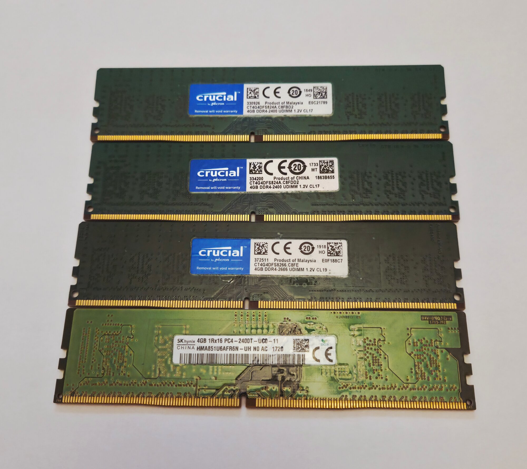 Комплект оперативной памяти (б/у) DDR4 общим объёмом 16Gb, выгодный комплект из 4-х планок по 4Gb DDR4