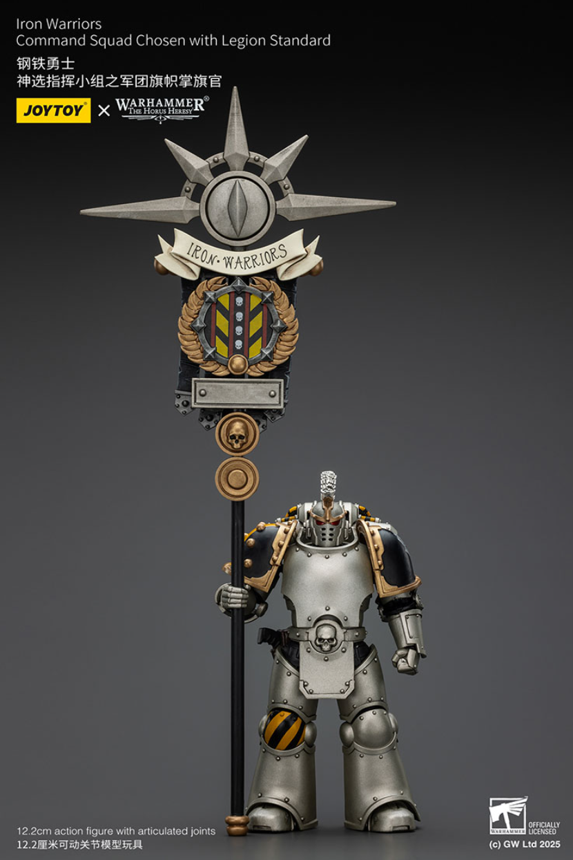 Фигурка JOYTOY Warhammer 40000 Iron Warriors Command Squad Chosen with Legion Standard