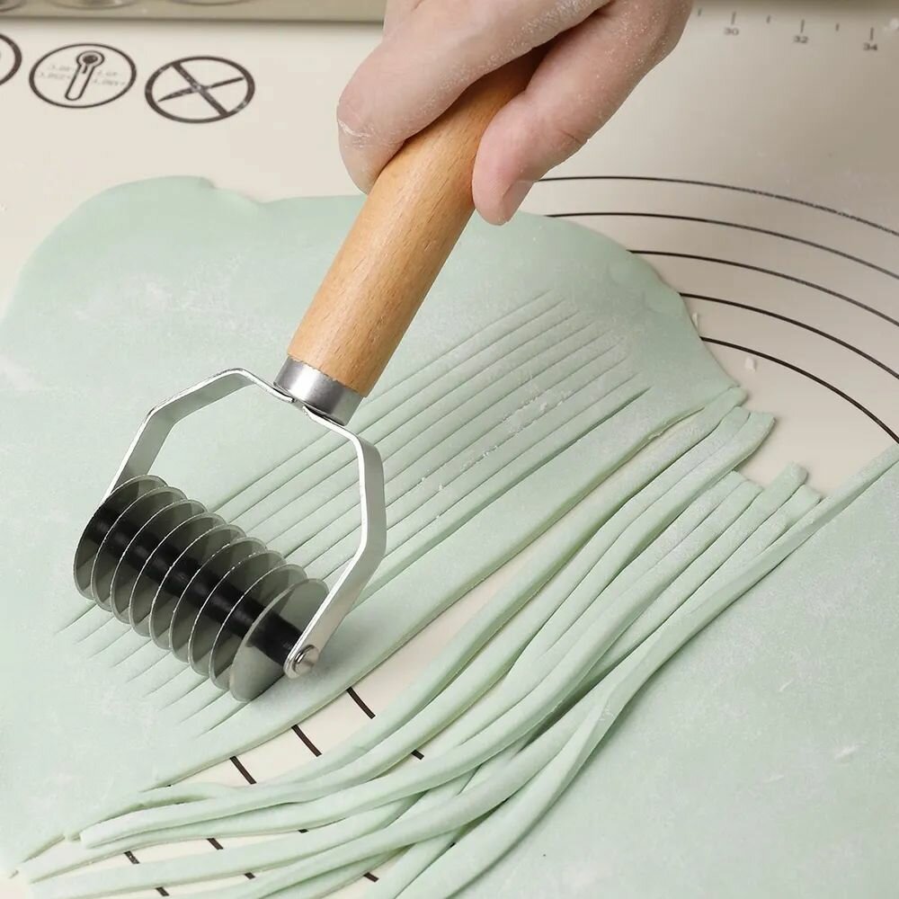 Лапшерезка ручная ролик, Нож для лапши из нержавеющей стали с деревянной ручкой