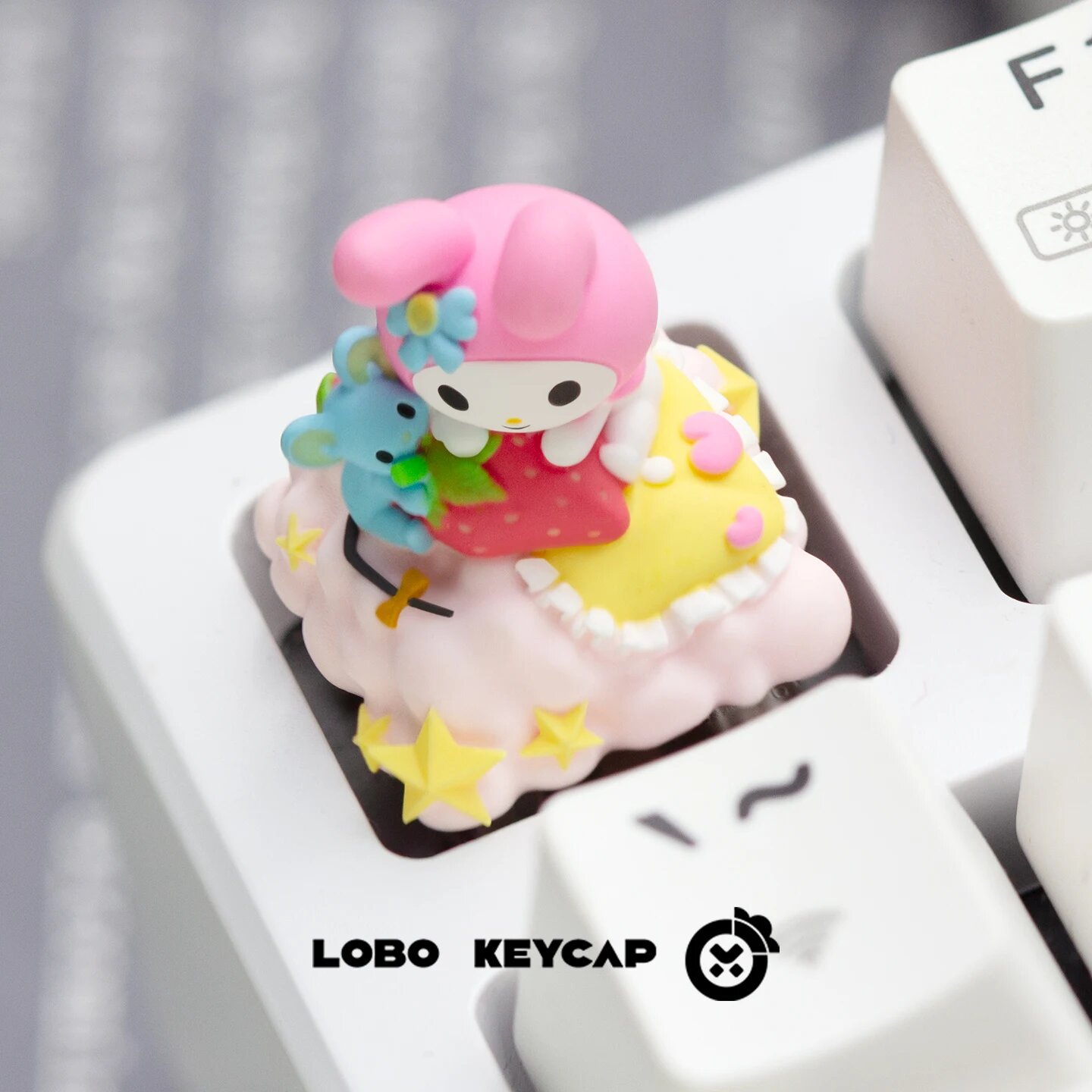 MINISO Механическая клавиатура из серии My Melody с изображением мультяшной/аниме Hello Kitty Kuromi и милыми персонализированными колпачками для клавиш, изготовленная из смолы — подарок на заказ,