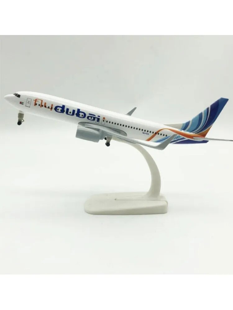 20 см самолет FlyDubai B737 самолет модель игрушки