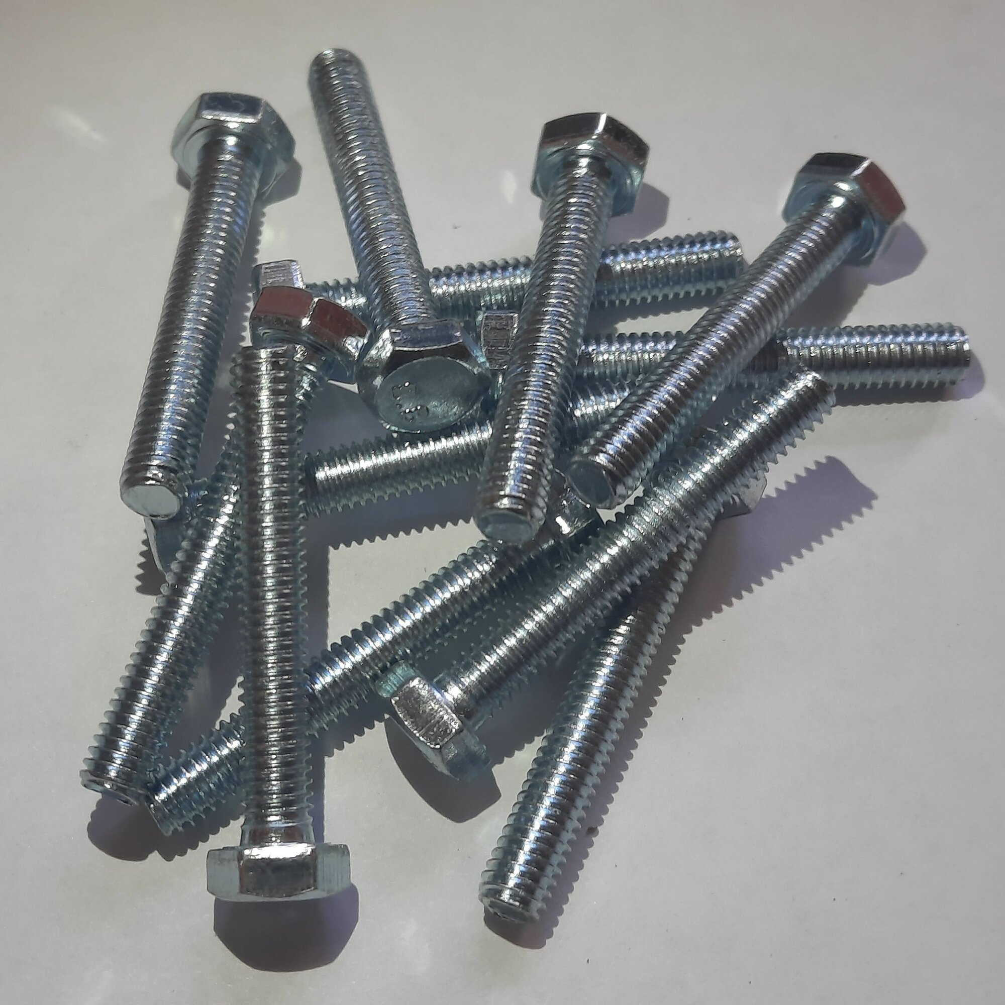 Болт высокопрочный м6х40 (100 штук) DIN 933 класс прочности 8.8 оцинкованный