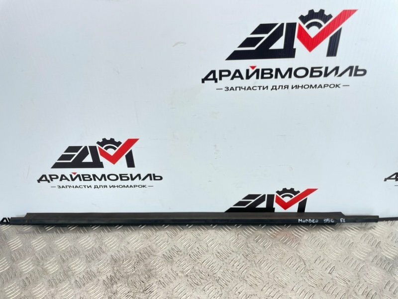 Б/У уплотнитель стекла внешний Ford Mondeo 2001 B4Y CJBA Перед. Лев. 61322 FORD арт. 1349997