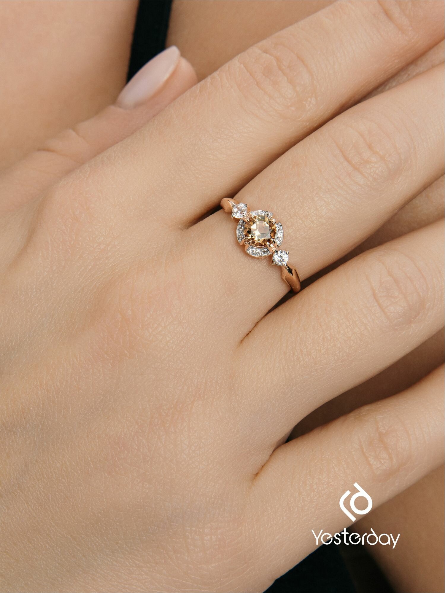 Кольцо, красное золото, 585 проба, цитрин, фианит