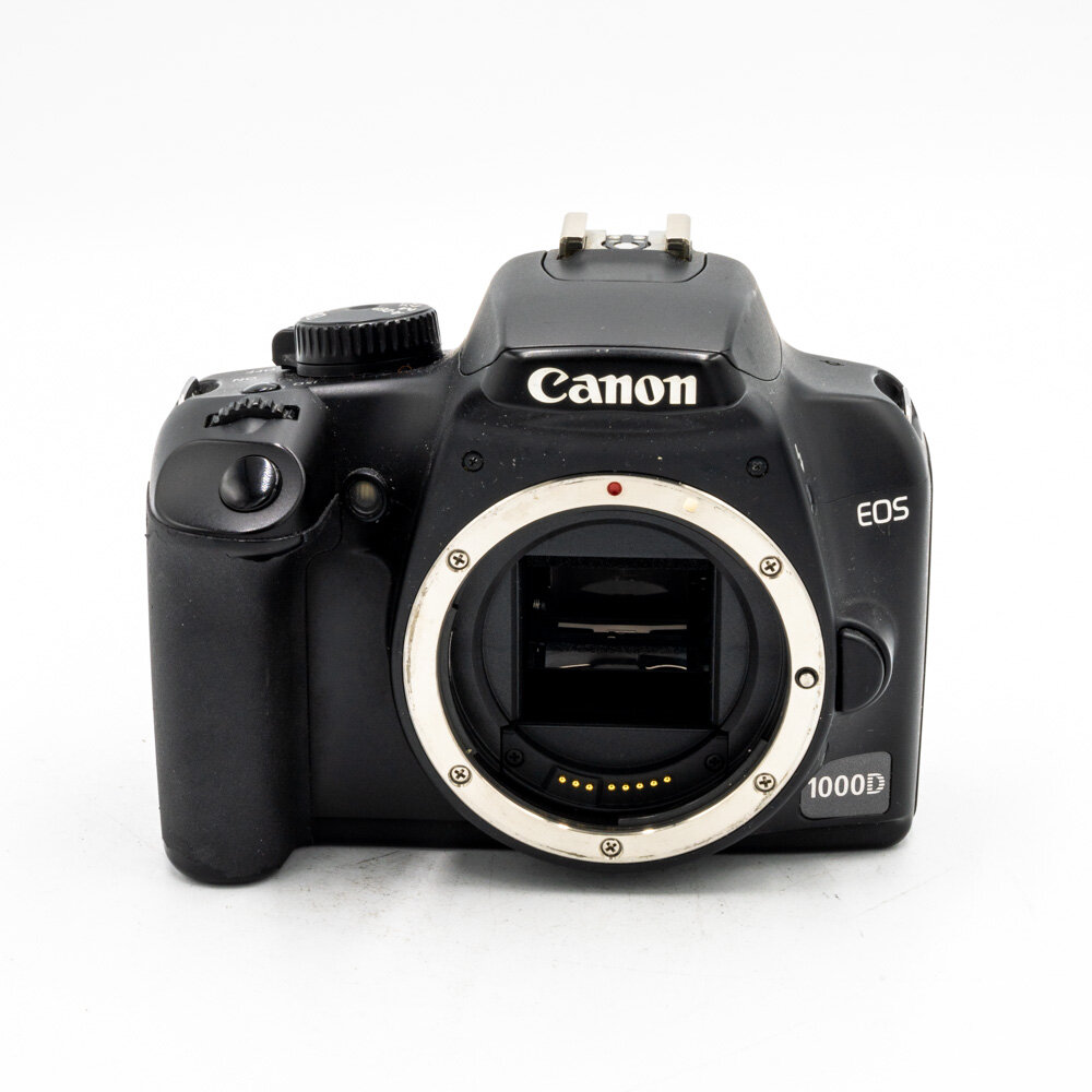 Зеркальный фотоаппарат Canon EOS 1000D Body