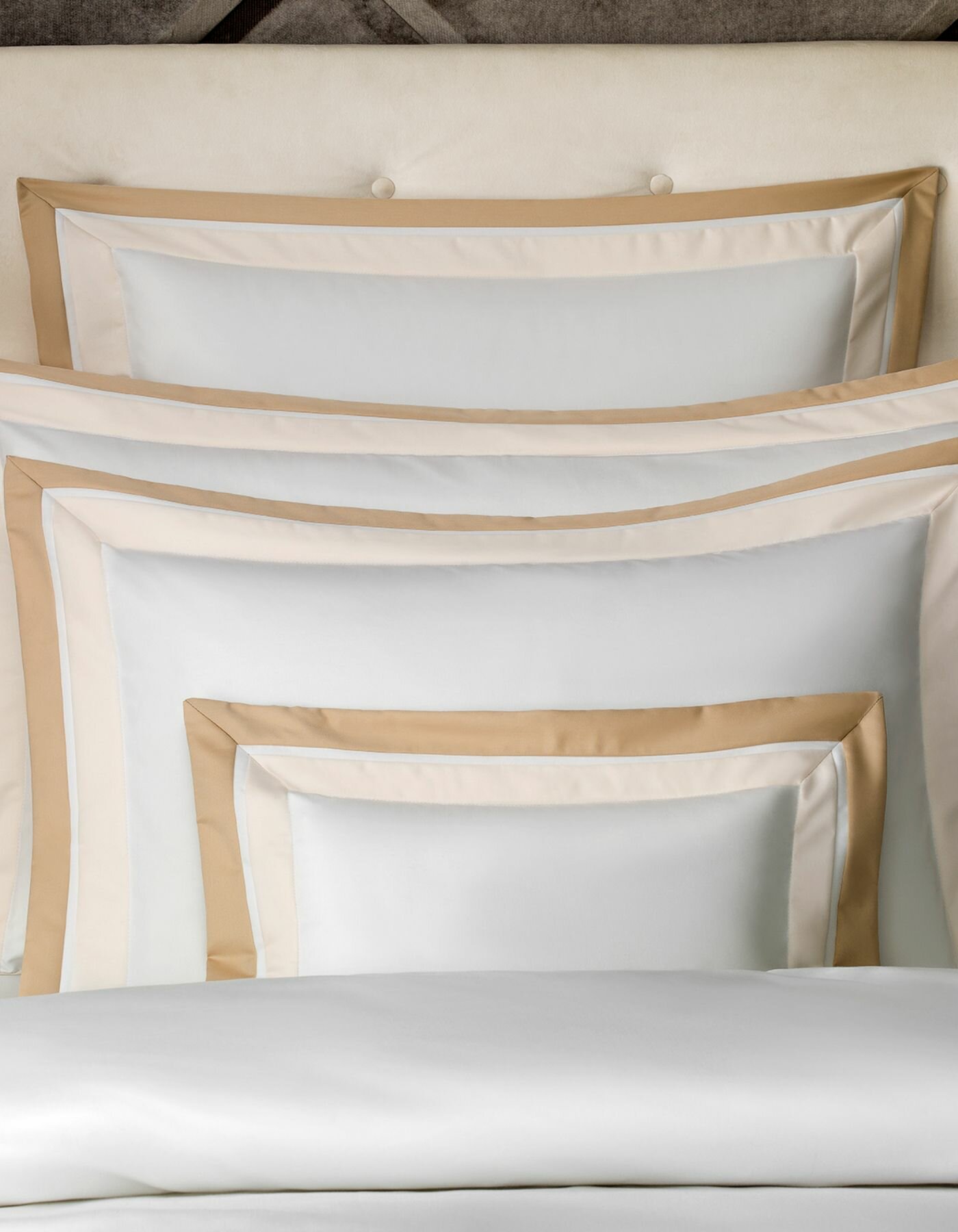 Togas Наволочка 70х70 "Паллада" сатин, хлопок-пима, белый, бежевый, экрю