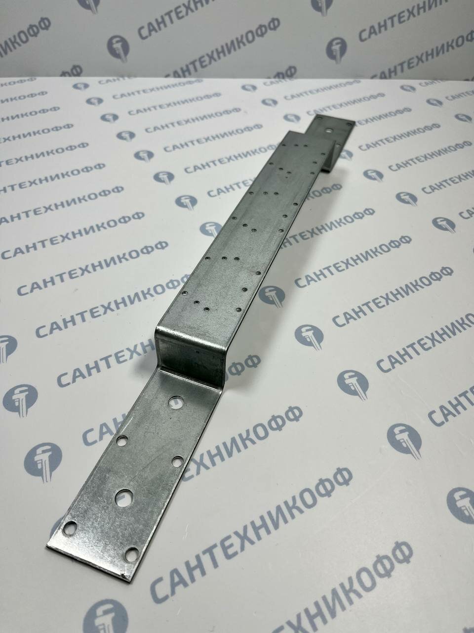 Планка кронштейн на три водорозетки 75/150, сталь