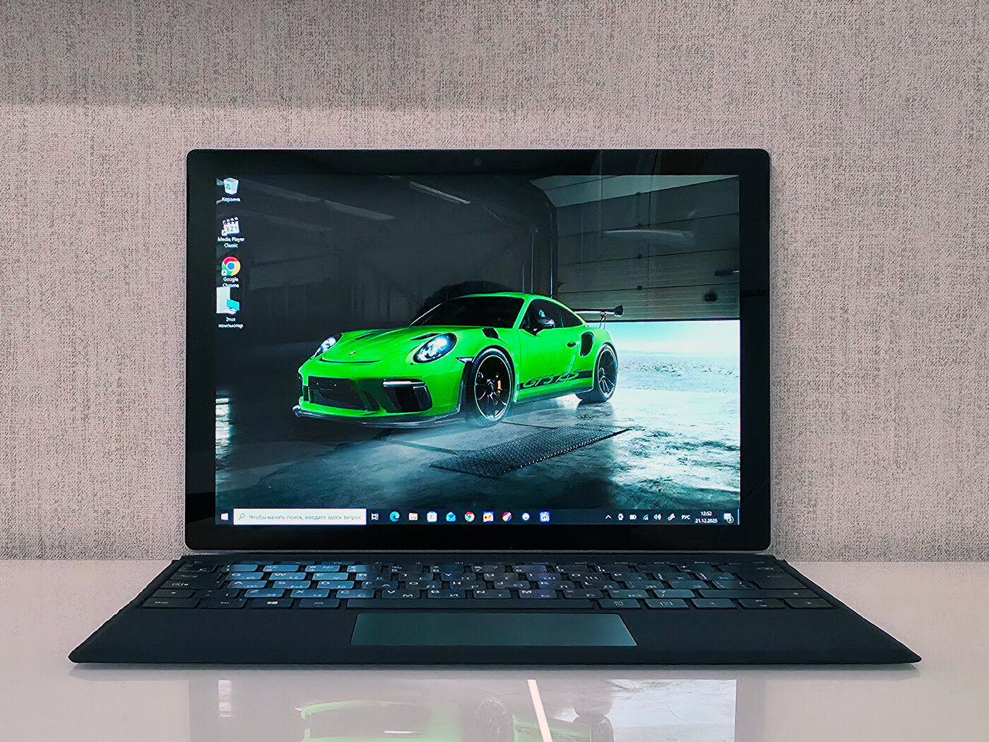 Ноутбук 2 в 1 Microsoft Surface Pro 5 12.3" IPS WQHD, i5-7300U, 8ГБ, 256ГБ SSD, 4G-lte