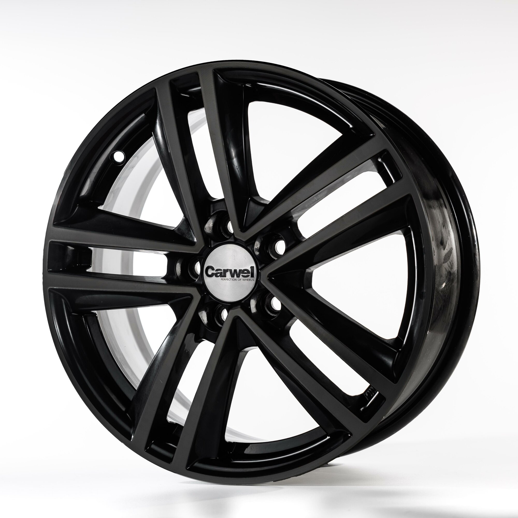 Диск автомобильный литой Carwel Неро 127 15x6 5x100 et38 dia57.1 Чёрный глянцевый
