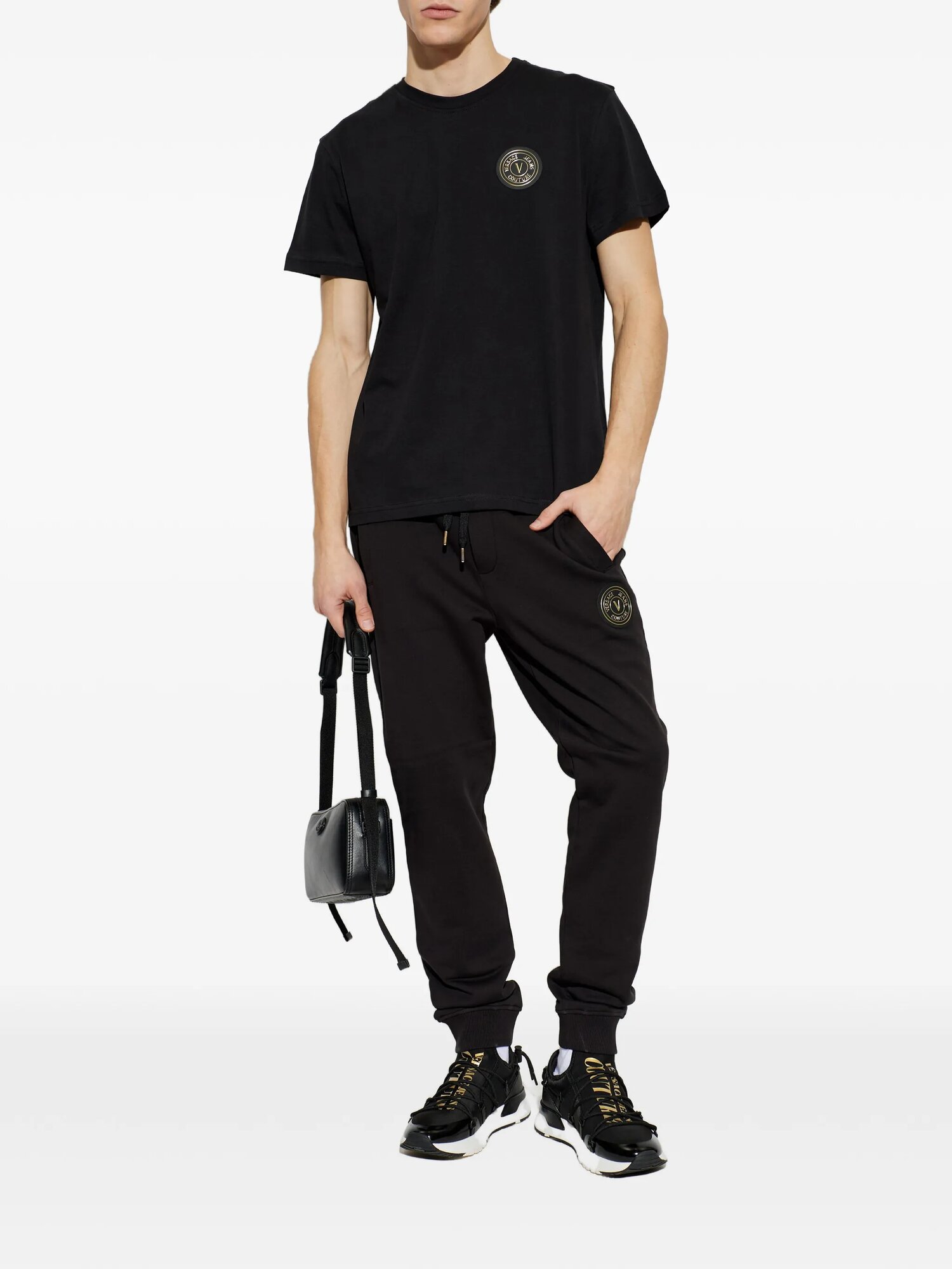 Футболка Versace Jeans Couture, размер M, черный — фото 1