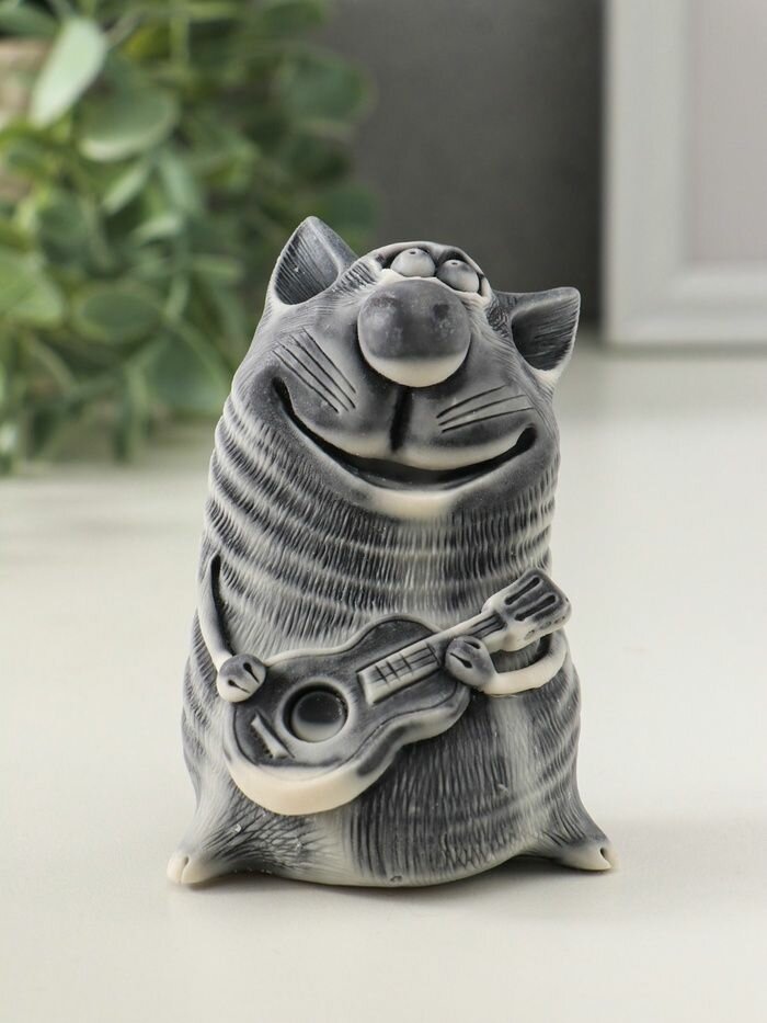 Фигурка Кот с гитарой , 9 см