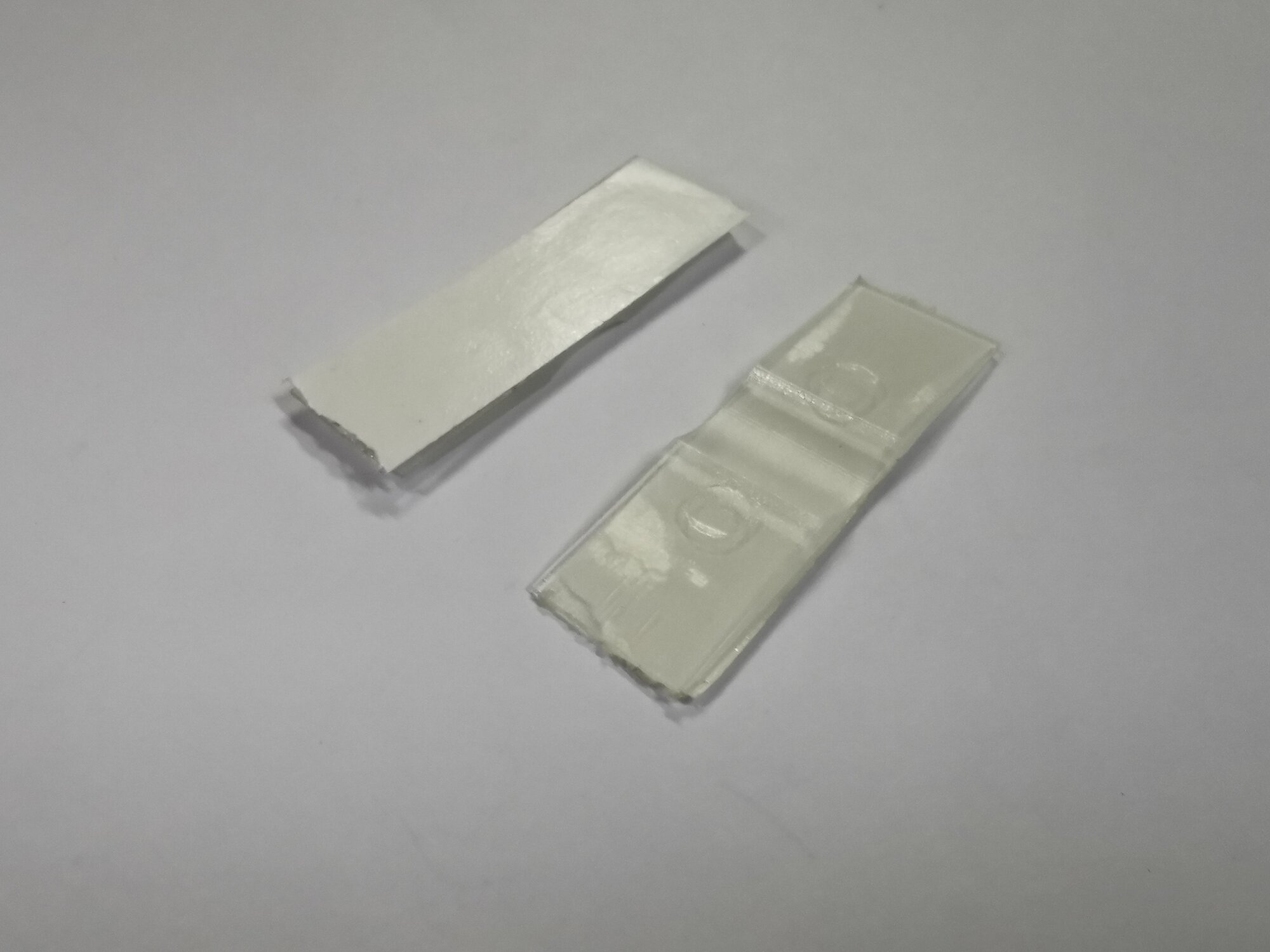 Стопор верхний для дверей шкафа-купе самоклеющийся