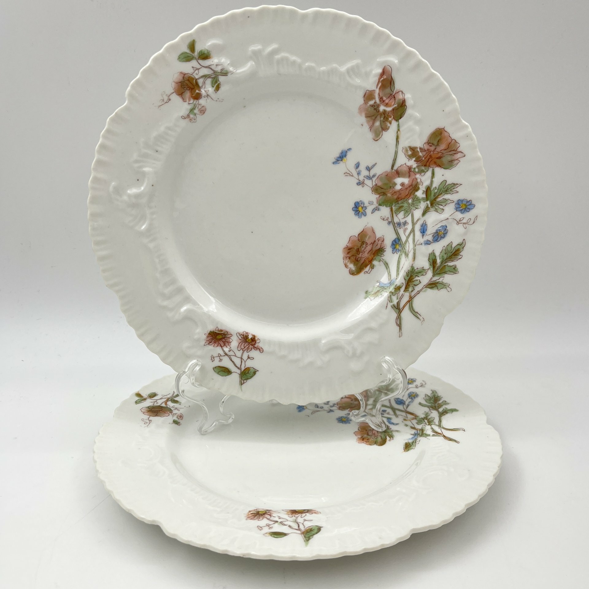 Пара десертных тарелок "Маки", фарфор, деколь с прорисовкой, Европа, 1900-1920 гг.