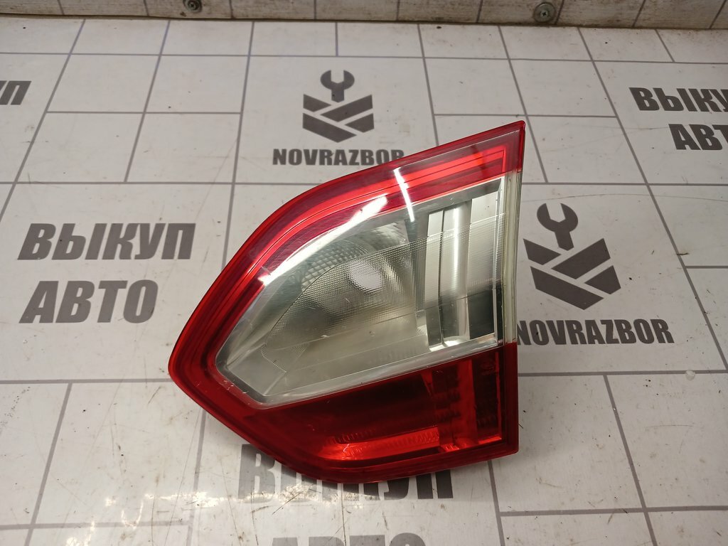 Фонарь задний наружный правый Renault Fluence 10-17