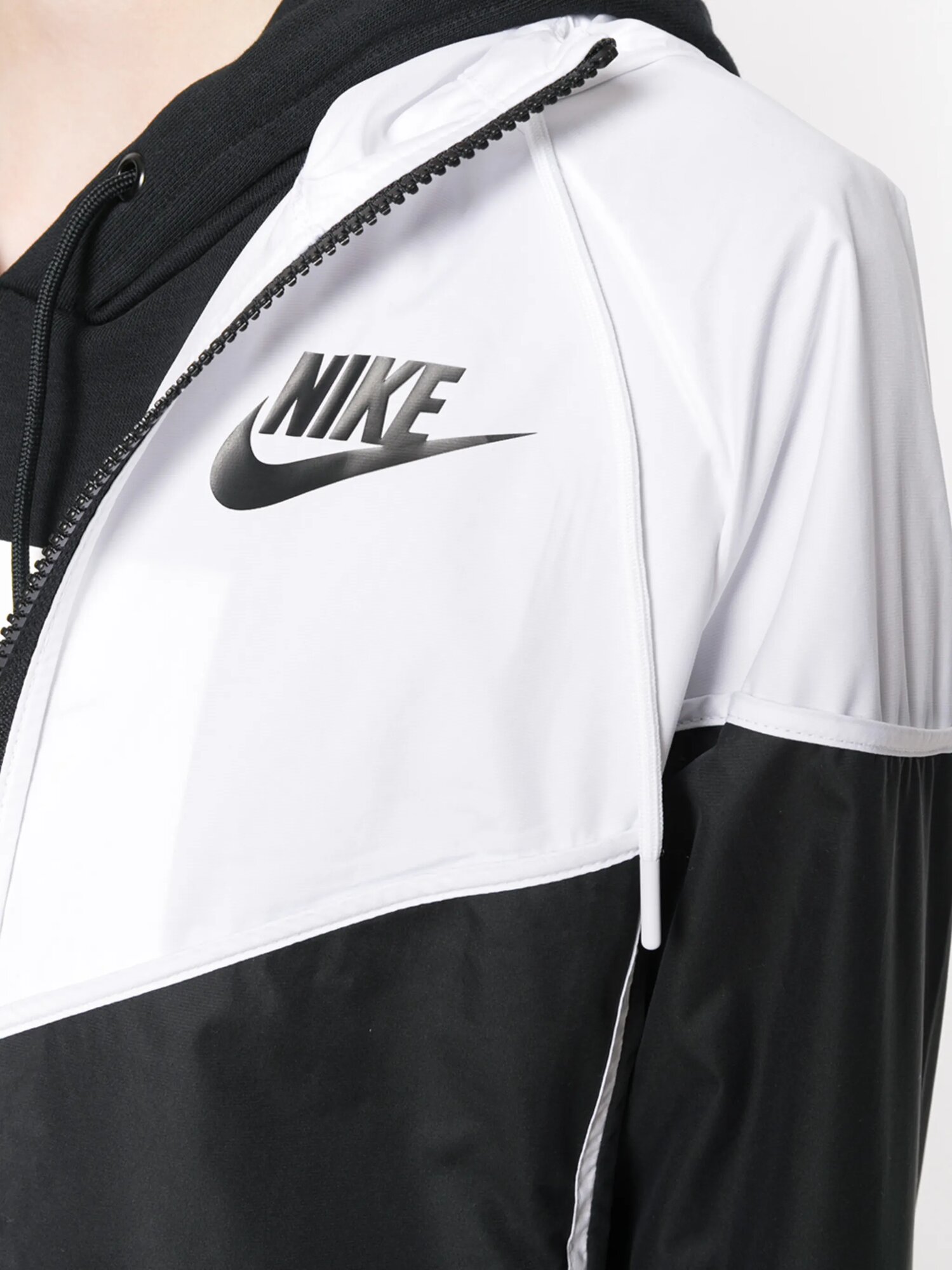 Куртка NIKE, размер XS — фото 1