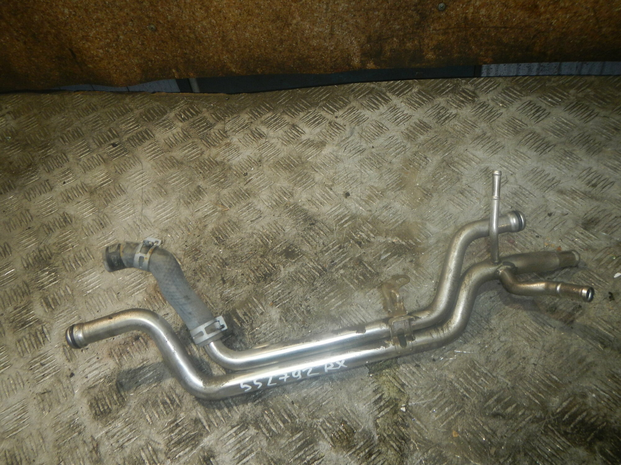 Б/У Трубка системы охлаждения, Lexus (Лексус)-RX (09-15) LEXUS RX (09-15) 3,5 2GR Без видимых повреждений. 552792 TOYOTA ...