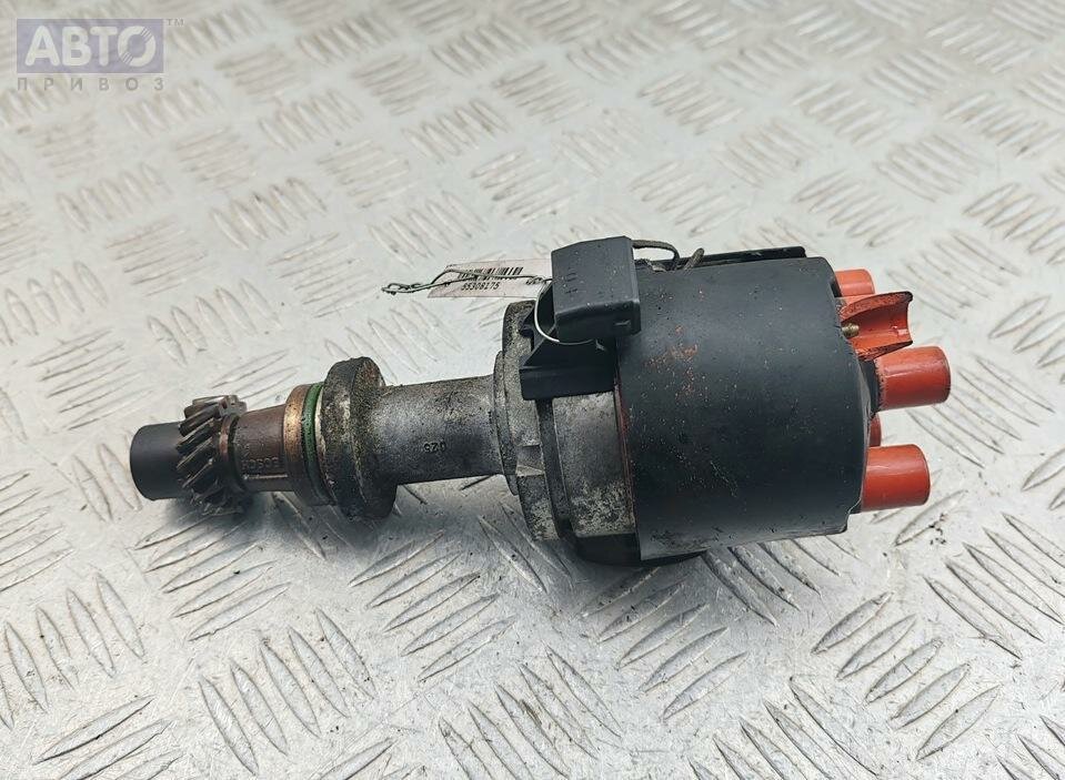 Распределитель зажигания Volkswagen Passat B4