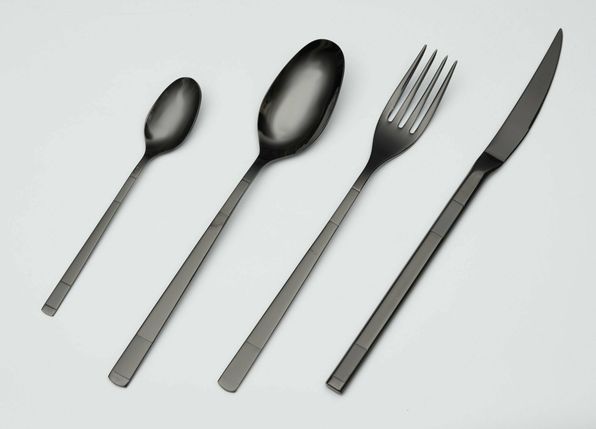 Столовые приборы Belo Inox CAPRI black сталь 18/10, черный, 24 шт.(6 ложек + 6 вилок + 6 ножей + 6 чайных ложек)