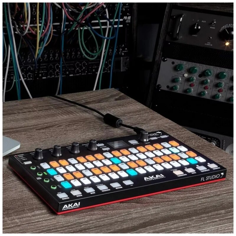 AKAI Fire FL Studio контроллер для DJ — фото 1