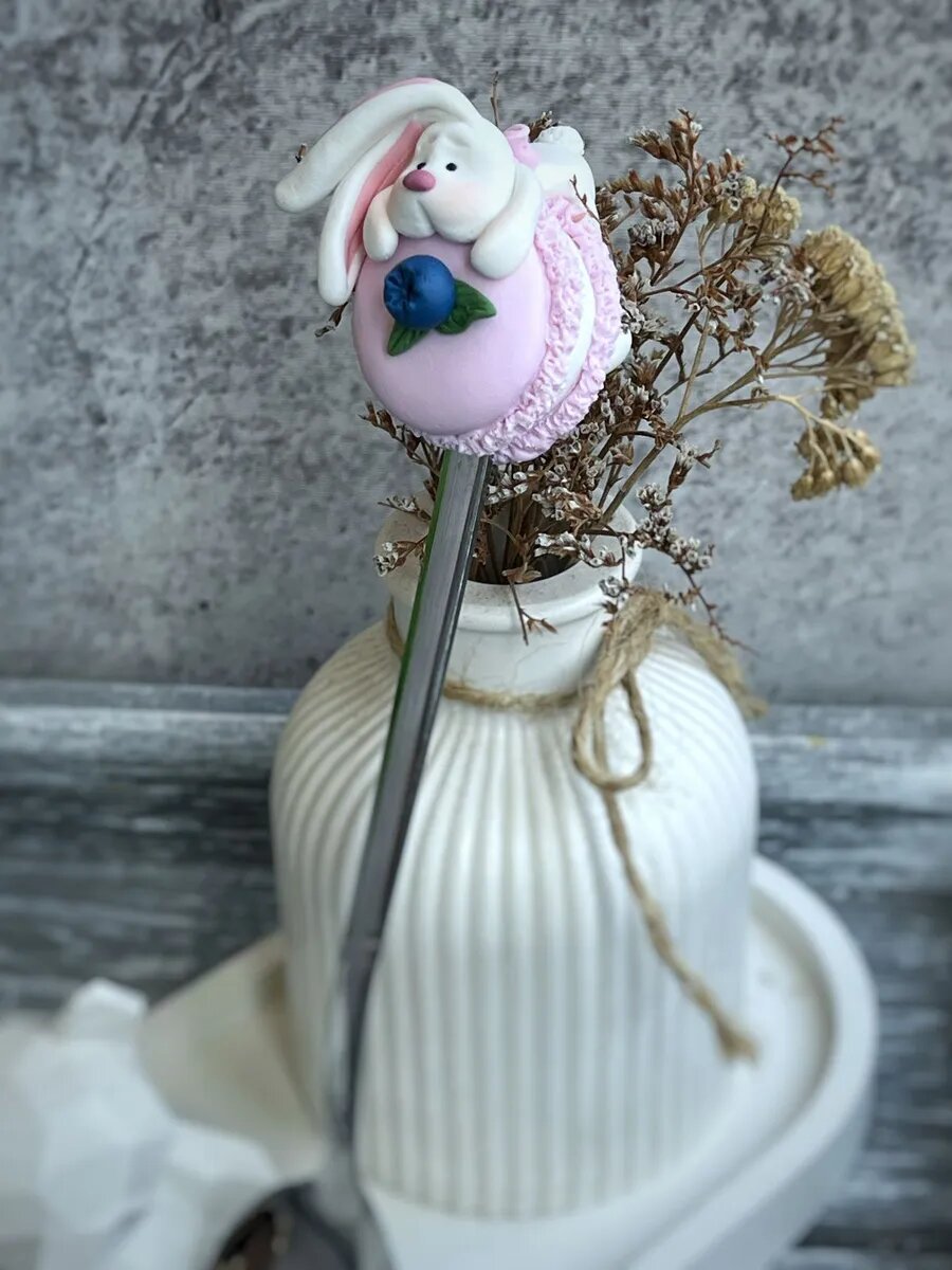 Ложка с декором из полимерной глины