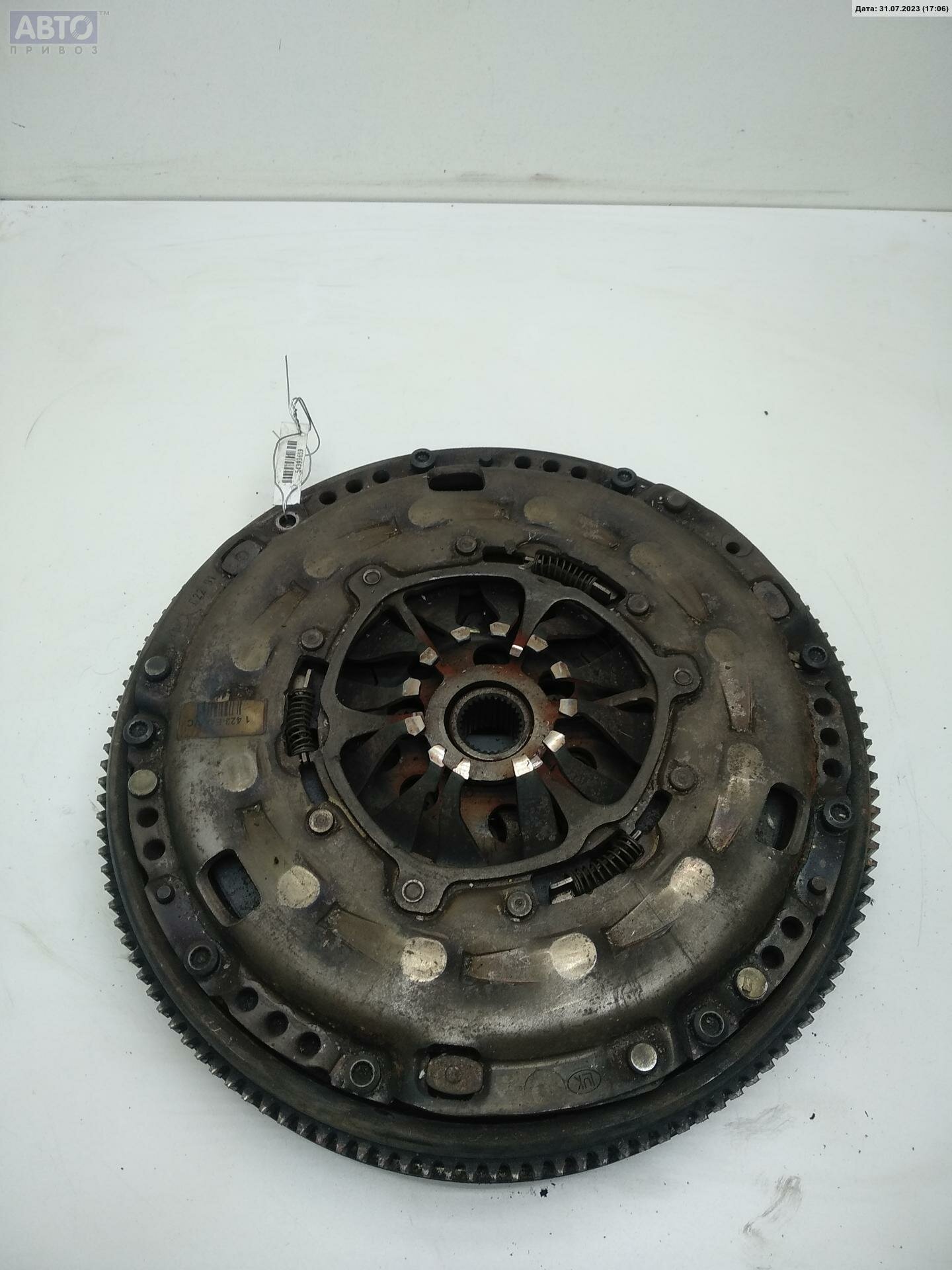 Маховик Volkswagen Touran