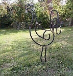 Фигура садовая кованая Петушка металлическая без покраски